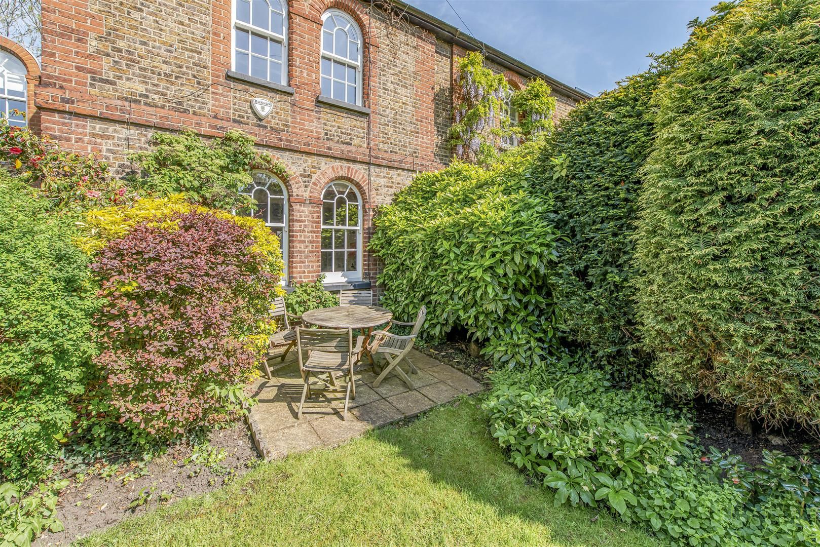 Properties for sale in SW14 | James Anderson