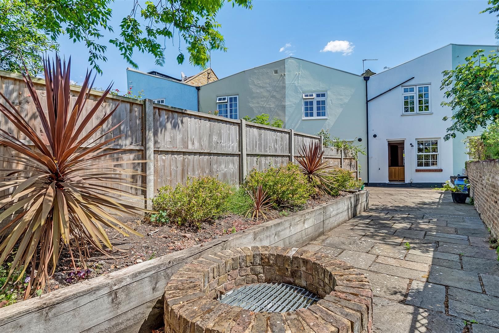 2 bed terraced house for sale in Queens Road, East Sheen, SW14 | James ...
