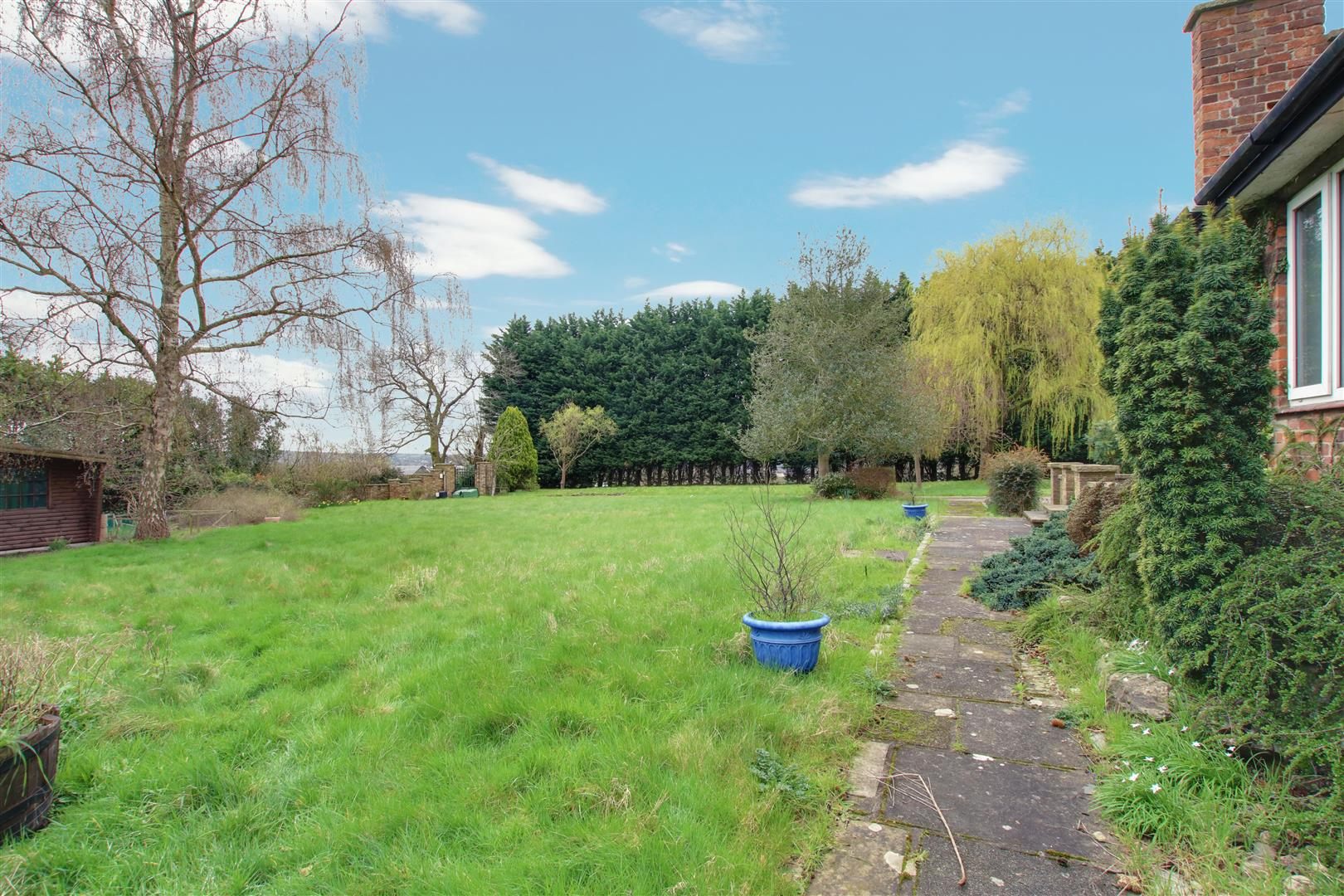 4 bed detached house for sale in Upper Bedfords Farmhouse, Romford ...