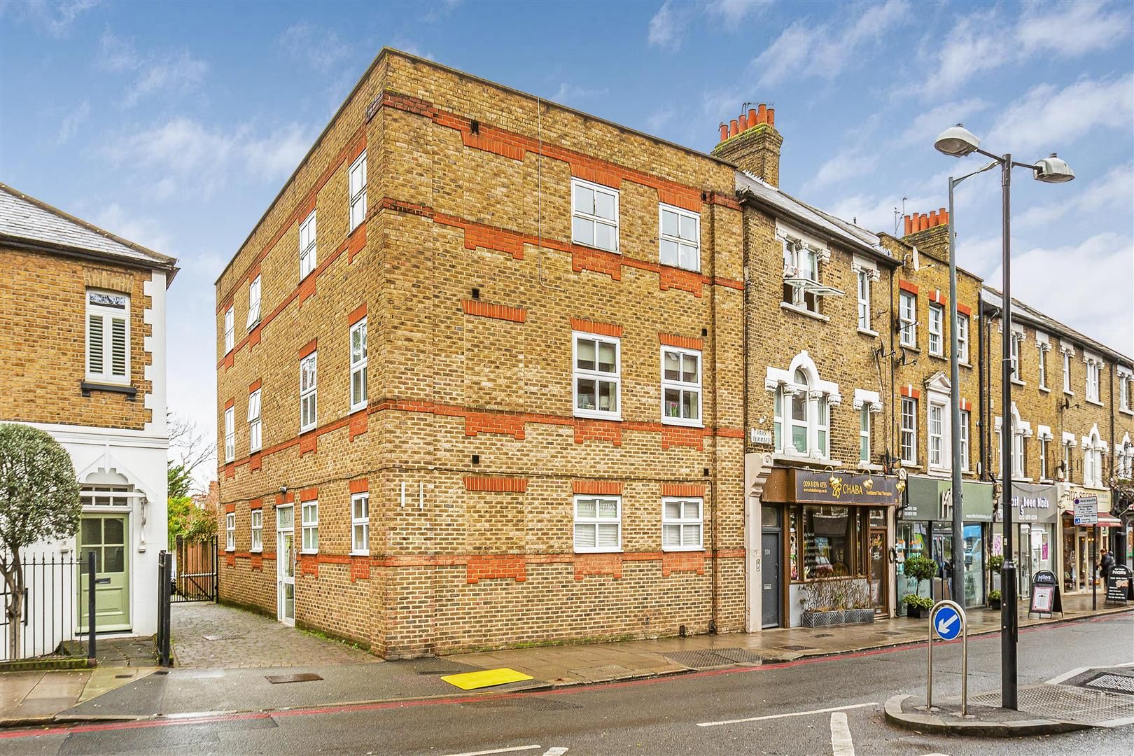 1 bed flat for sale in Upper Richmond Road West, East Sheen, SW14 ...