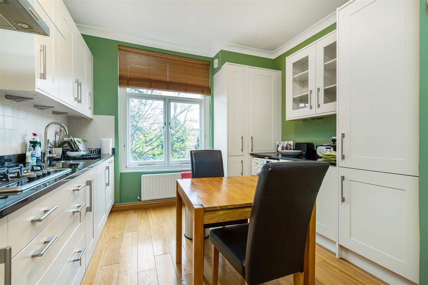 2 bed flat to rent in Elm Bank Mansions, Barnes, SW13 | James Anderson