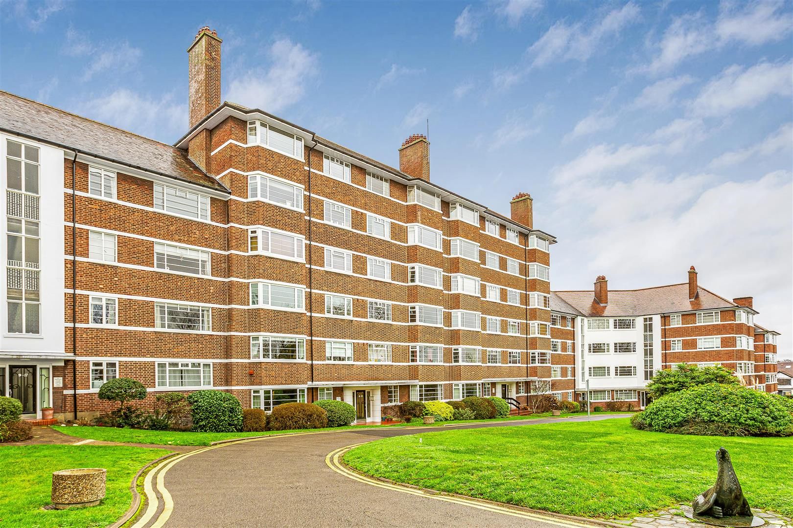 2 bed flat for sale in Deanhill Court, East Sheen, SW14 | James Anderson