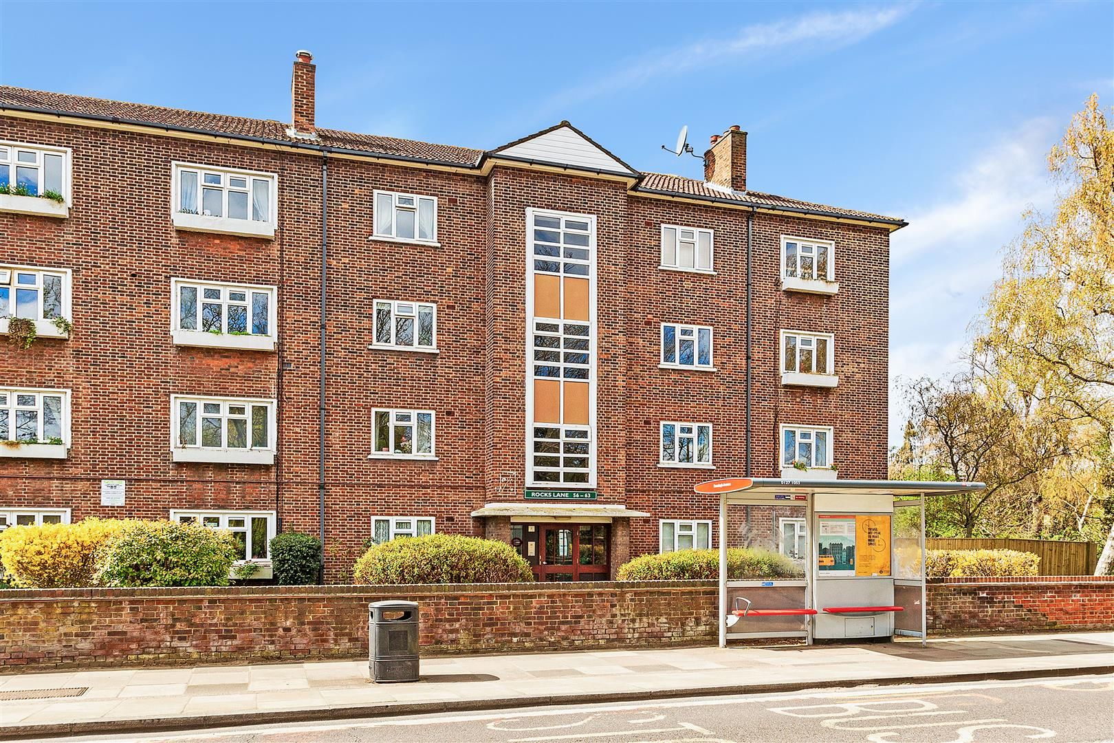 2 bed flat for sale in Rocks Lane, Barnes, SW13 | James Anderson