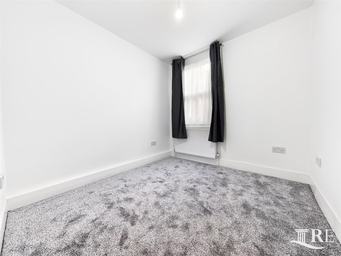 3 bed property to rent in Deacon Road, London, NW10 5QJ | Regal Estates