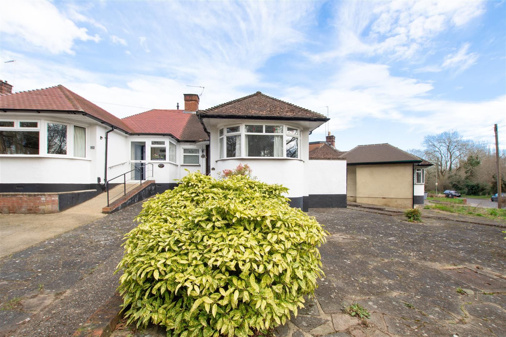 3 bed bungalow for sale in Pinewood Drive, Orpington | Edmund Estate Agents