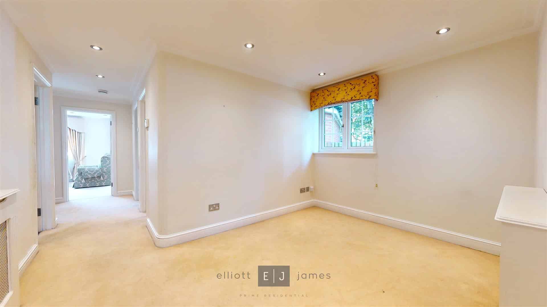 3 bed detached house for sale in Hainault Road, Chigwell | Elliott ...