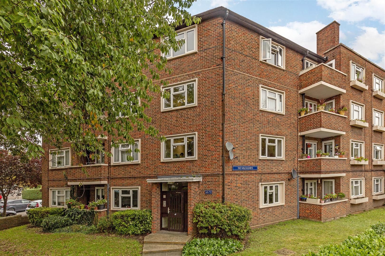 3 bed flat for sale in The Willoughbys, East Sheen, SW14 | James Anderson
