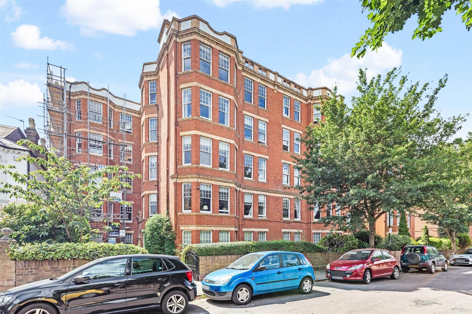 1 bed flat to rent in Elm Bank Mansions, Barnes, SW13 | James Anderson