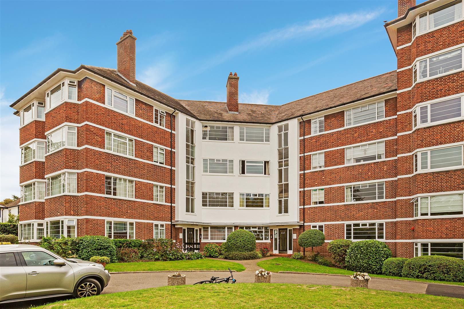 2 bed flat for sale in Deanhill Court, East Sheen, SW14 | James Anderson