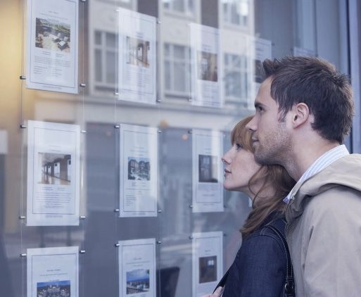 Properties for sale in Barton On Sea | Pettengells