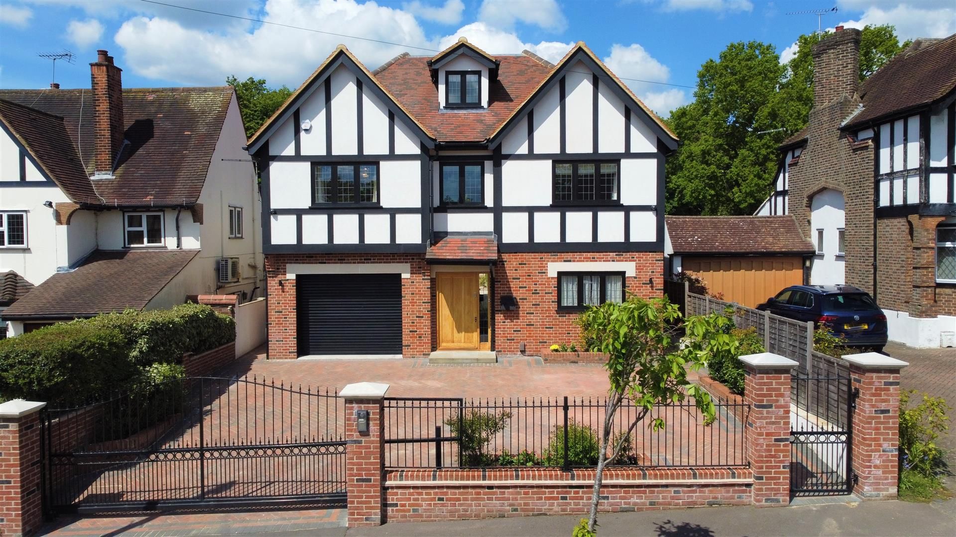 Buckhurst Hill Area Guide | Elliott James - Prime Residential