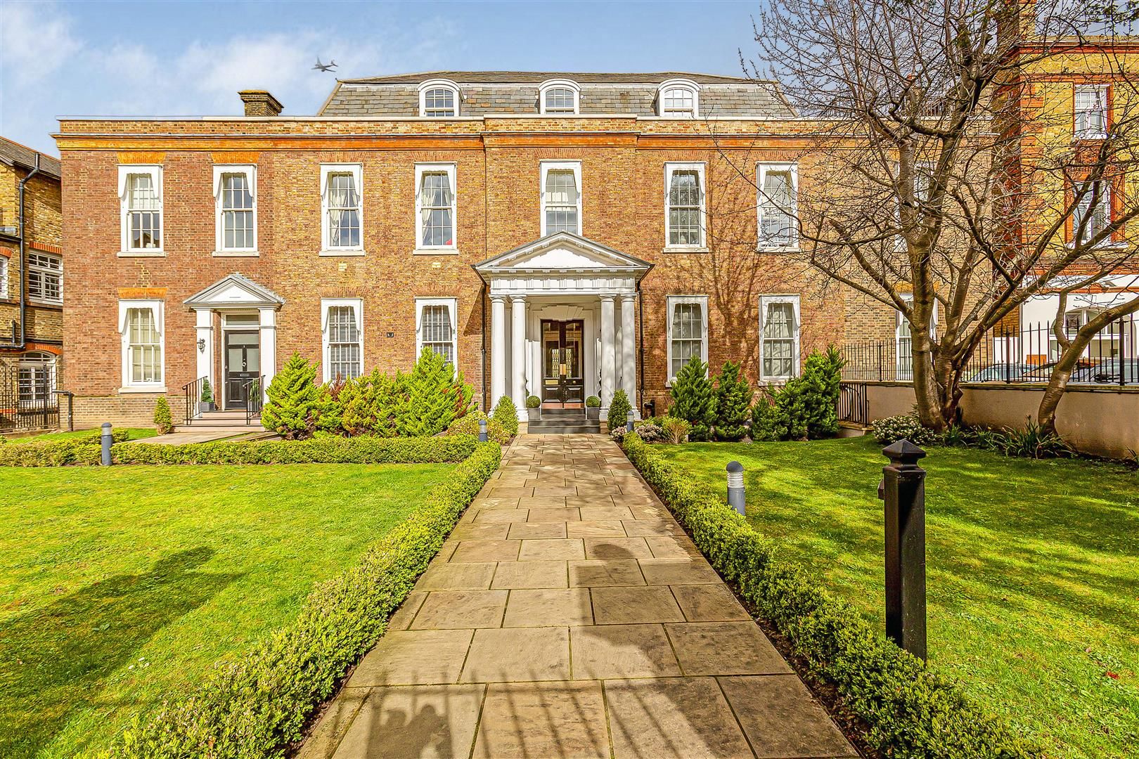 4 bed flat for sale in Mortlake High Street, London, SW14 | James Anderson
