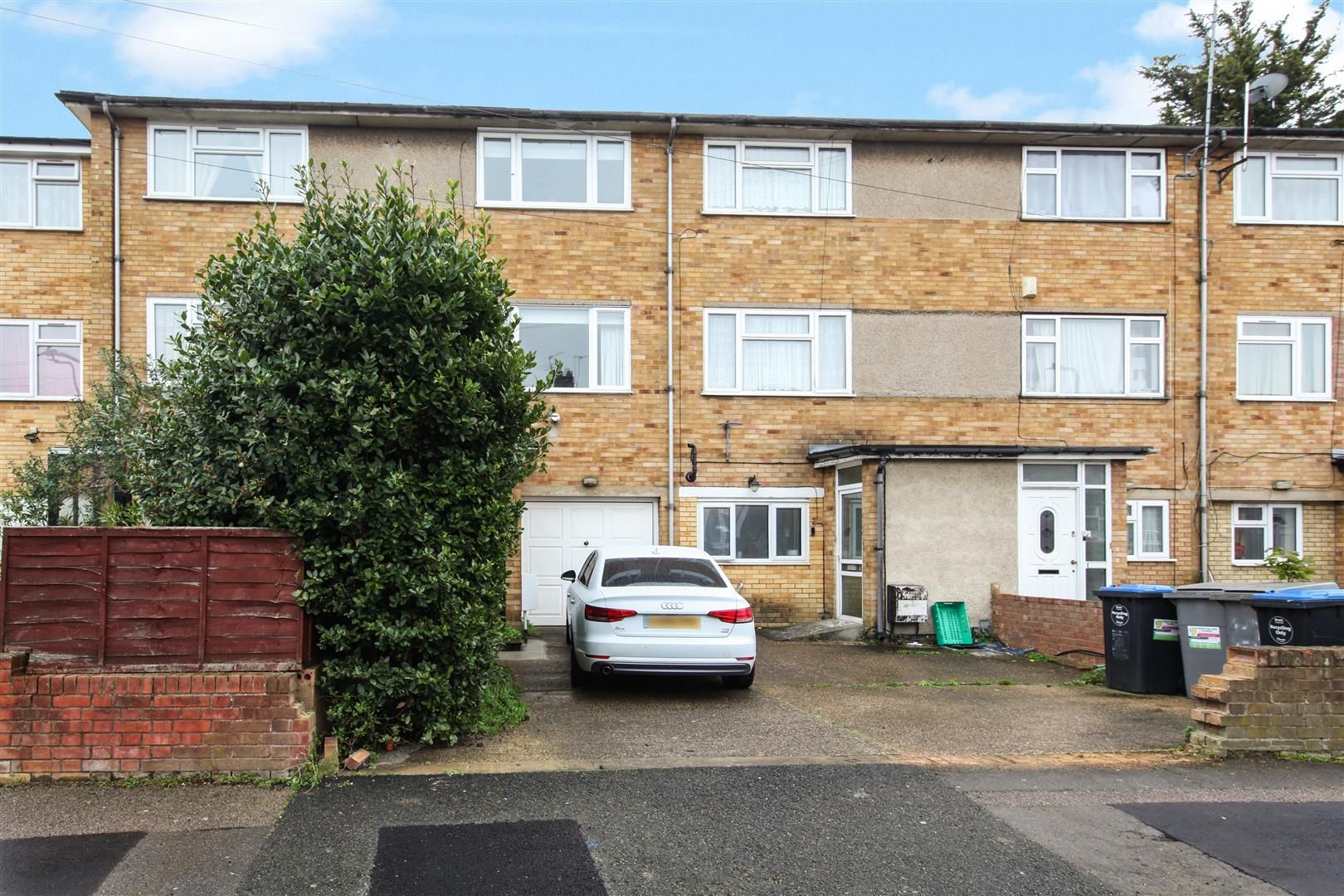 2 bed semi-detached house for sale in Byron Road, Wembley | Daniels ...