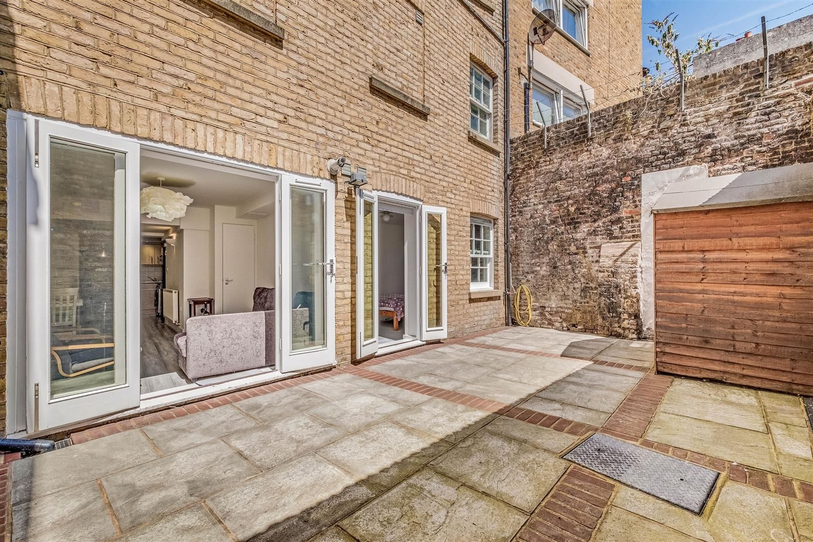 1 bed flat to rent in Roehampton High Street, London | James Anderson