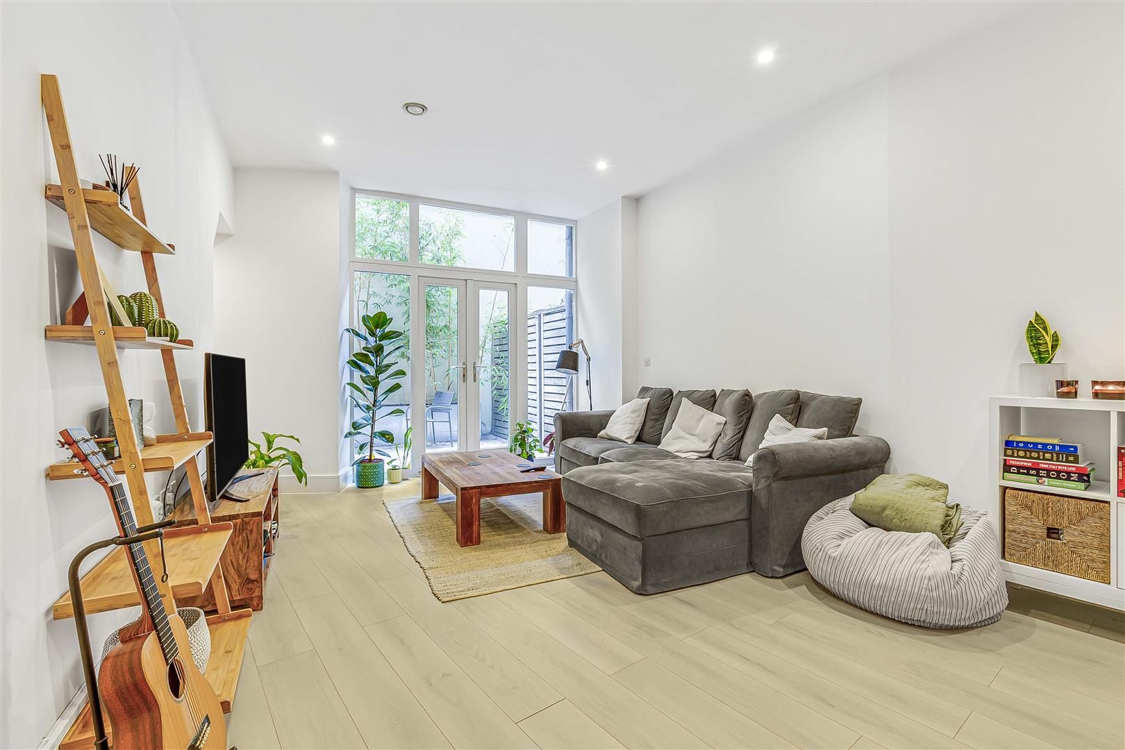 Properties for sale in SW14 | James Anderson