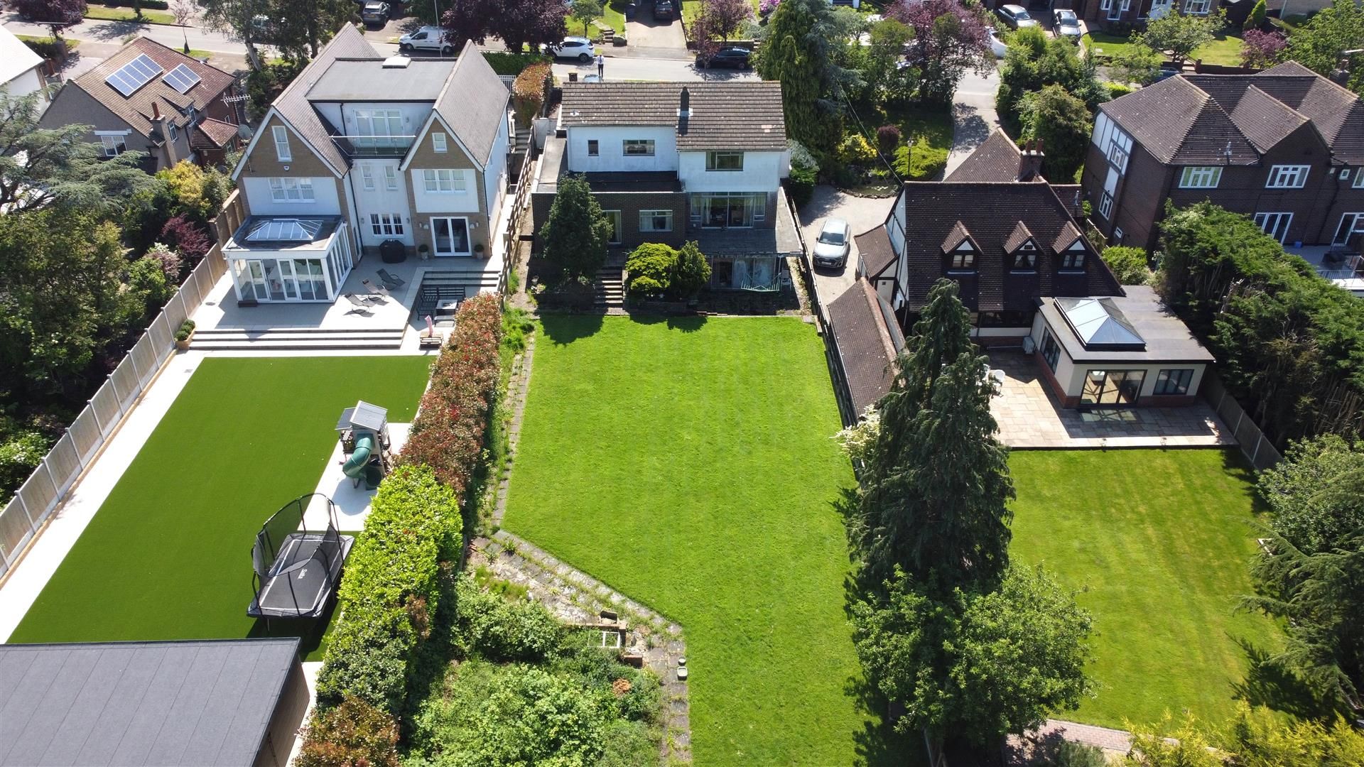 4 bed detached house for sale in Eleven Acre Rise, Loughton | Elliott ...